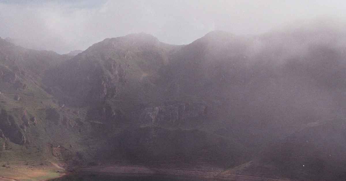 Dawn Lake (Solo Piano Version), an album by Sad Moses | Musicbed