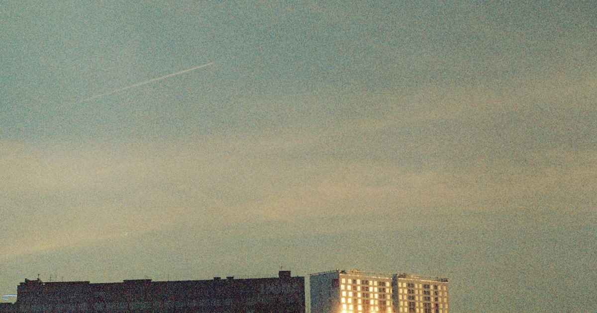 Swaying Moon, an album by Sad Moses | Musicbed