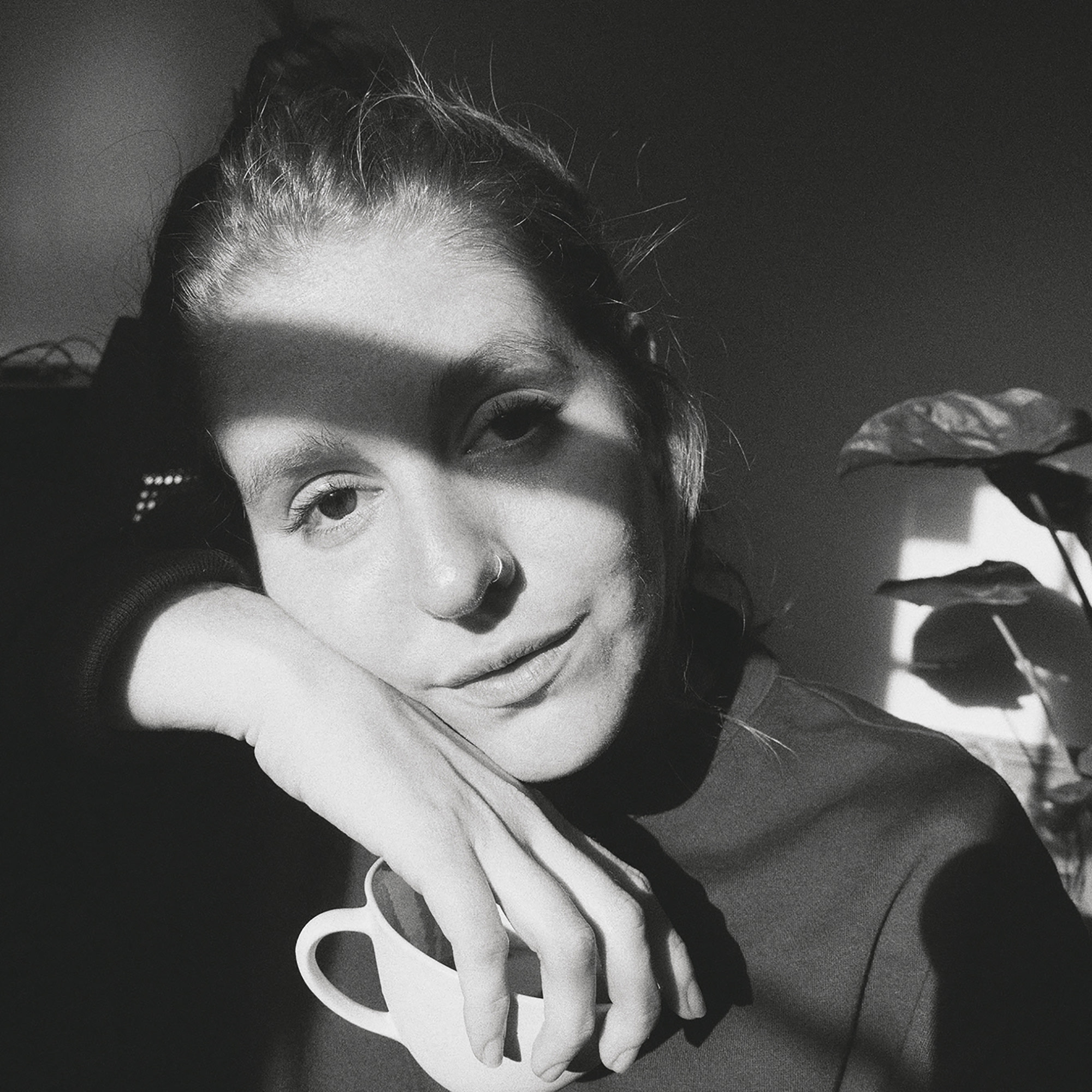 Nina Montagne | Music Licensing | Musicbed